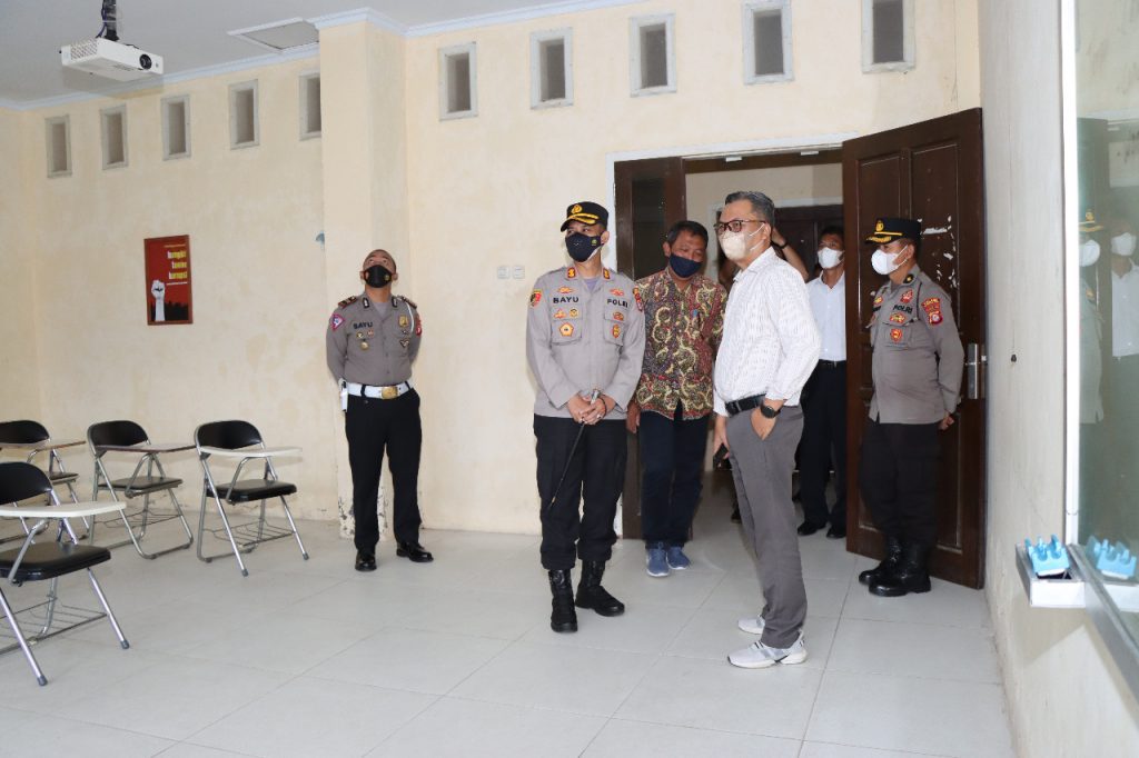 Meninjau Perpustakaan Universitas Antakusuma