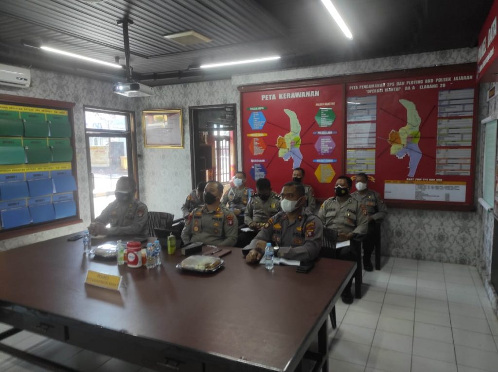 Siwas Polres kobar mengikuti Vicon dengan Waka polri ttg.pedoman ...