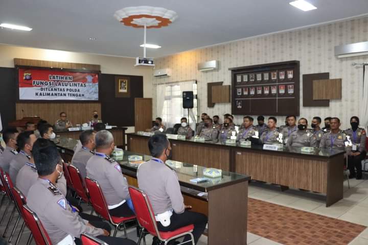 Kanit Turjawali Mengikuti Pelatihan Fungsi Lantas